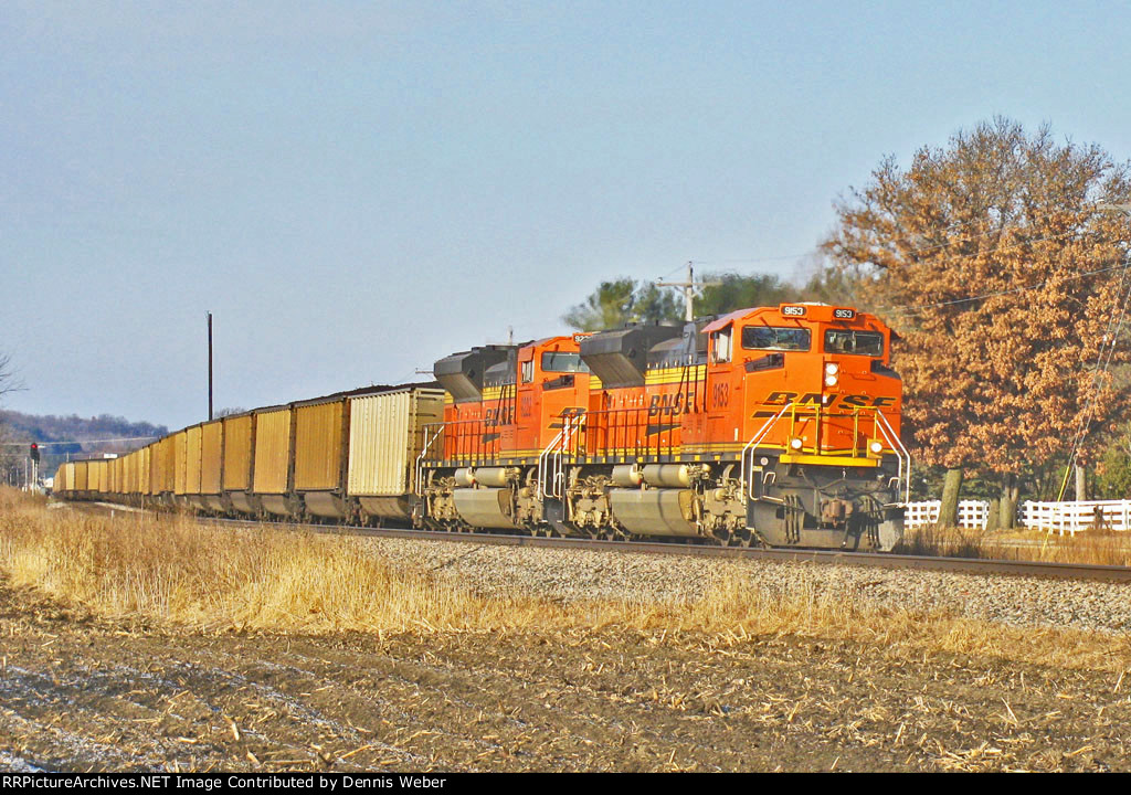 BNSF 9153, CP Train 810.